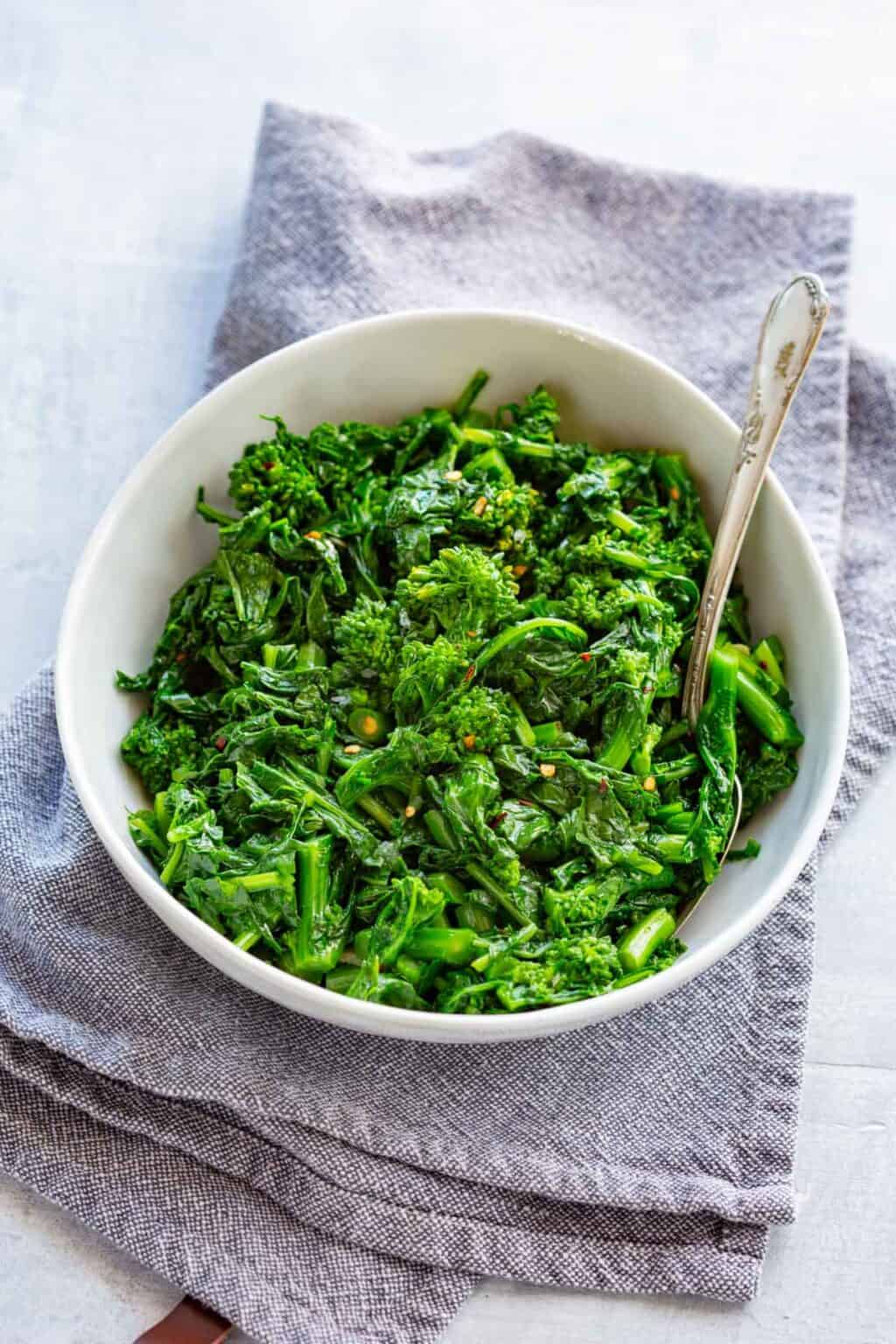 Sautéed Broccoli Rabe (Rapini) Recipe w/Garlic & Oil - Coley Cooks