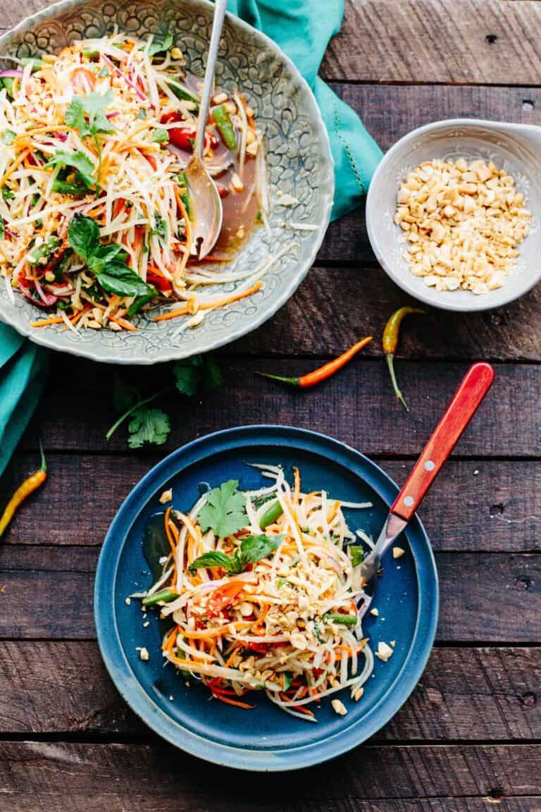 Thai Green Papaya Salad (Som Tam) - Coley Cooks