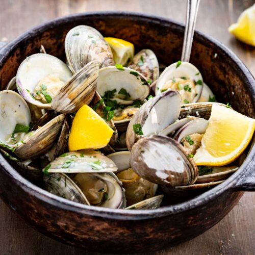 Steamed Clams with White Wine and Garlic Butter - Coley Cooks
